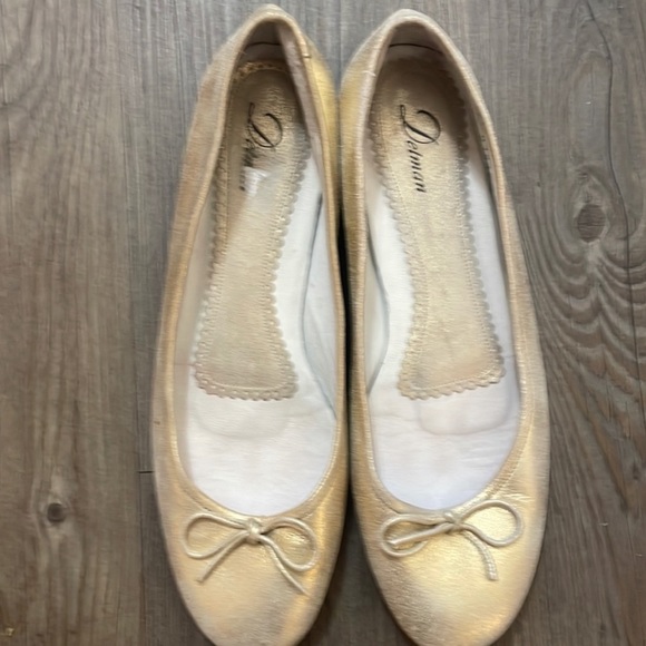 Delman | Shoes | Delman Pale Metallic Gold Ballet Flats | Poshmark